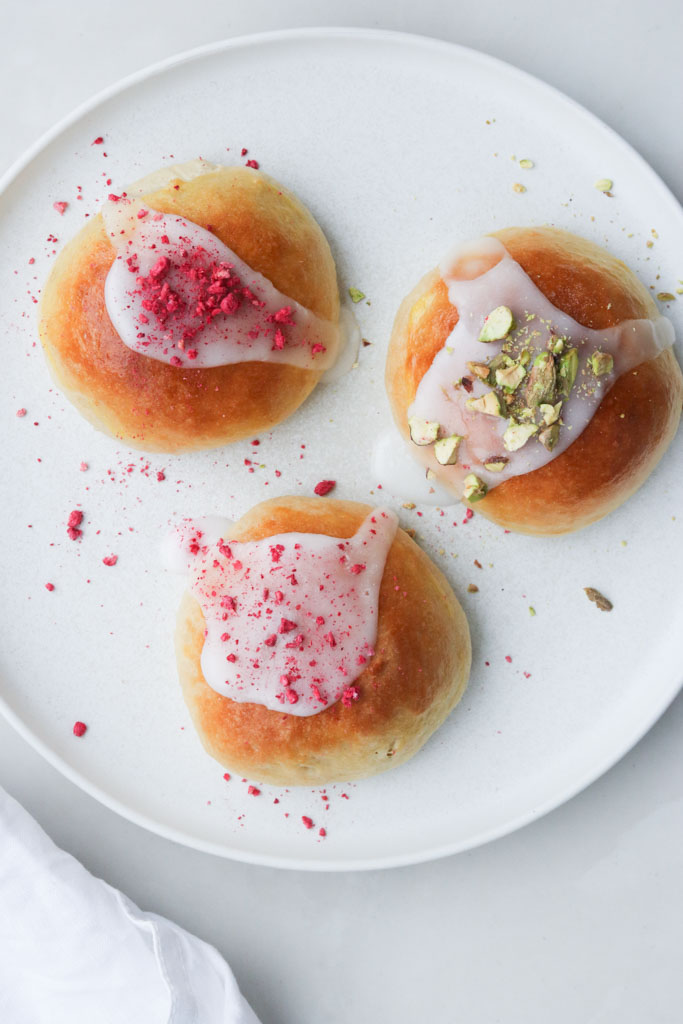Fastelavnsboller - gammeldags fastelavnsbolle med creme